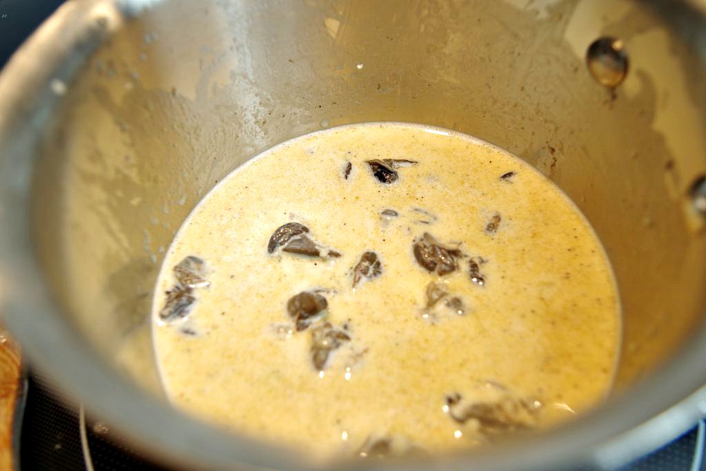 Rustic Escargot In Cream Sauce | The Weekday Kitchen